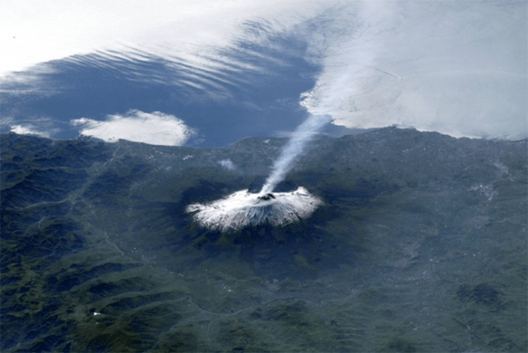 ISS Astronaut Shares Incredible Photos of Volcanoes Taken From Space